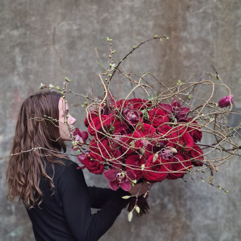 Heidi Mikkonen shares her love for Floral Art with Porta Nova Naomi roses